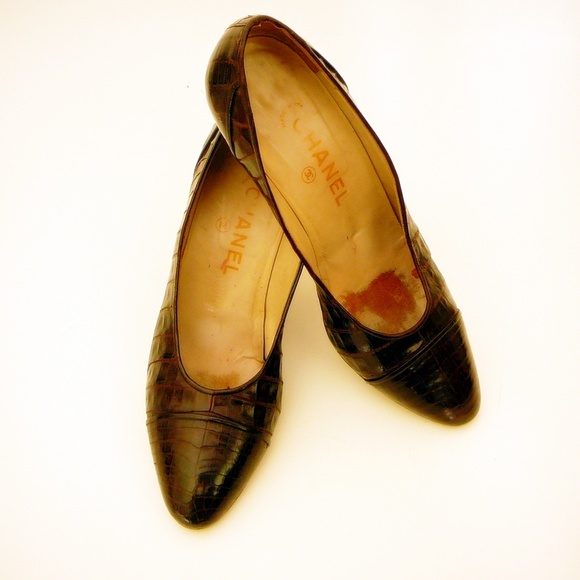 CHANEL | Shoes | Chanel Sz7 Vtg Brown Pumps Alligator Croc Leather ...